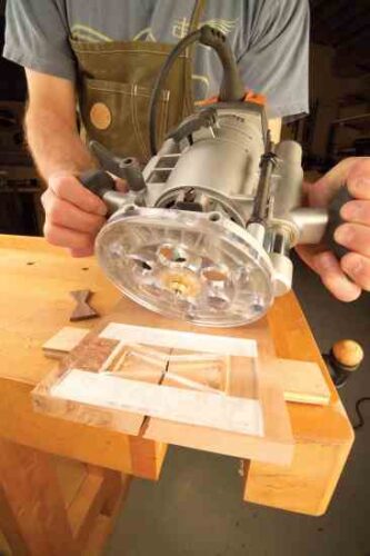Plunge Router vs. Fixed-Base Router – Mother Earth News